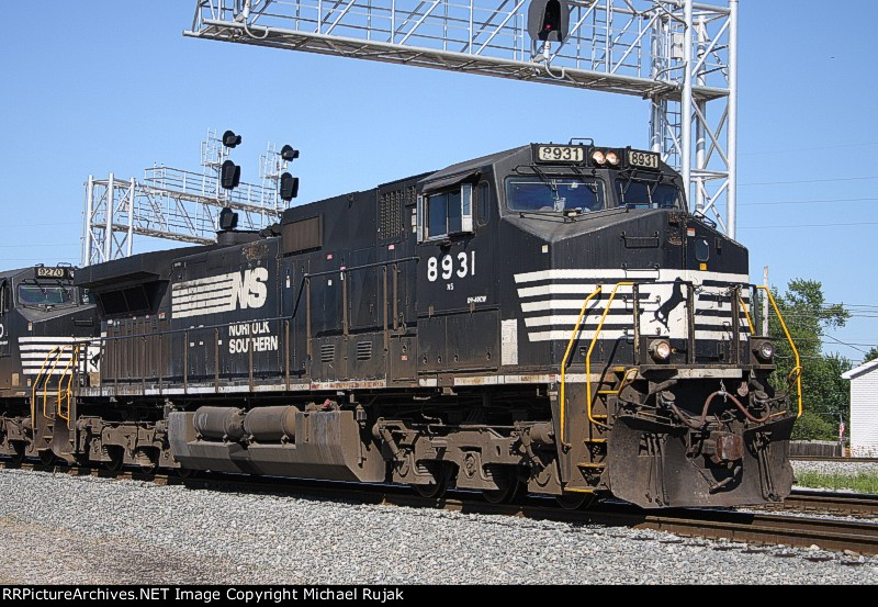 NS 8931